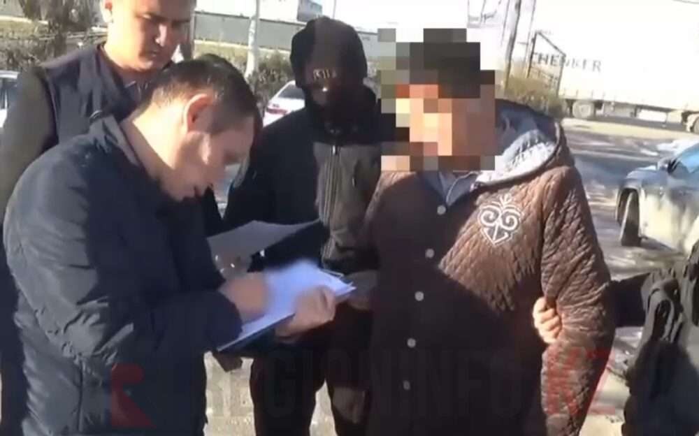 REGIONINFO.KZ | В Туркестанской области задержан блогер по подозрению в вымогательстве