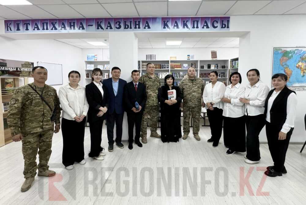 REGIONINFO.KZ | Передвижной библиотечный пункт открыли для гвардейцев в Туркестане